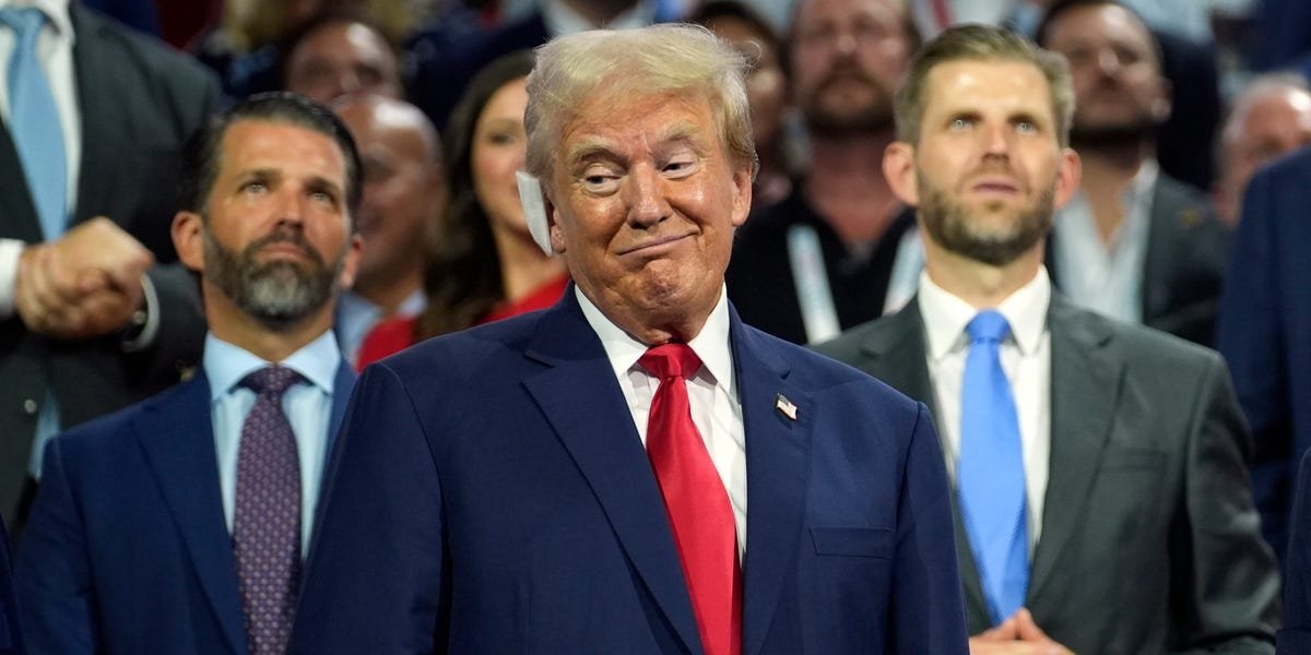 The Trump Organization: Everything to Know About the Family Business ...